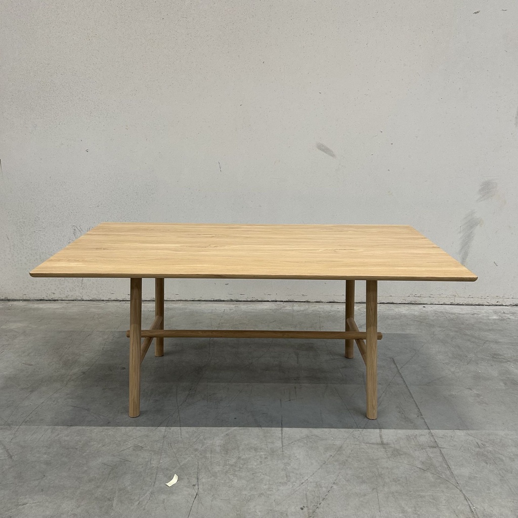 Profile dining table | Re-loved